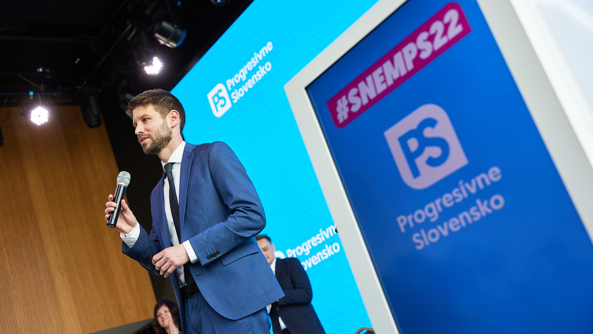 Michal Šimečka je novým predsedom Progresívneho Slovenska - Správy STVR