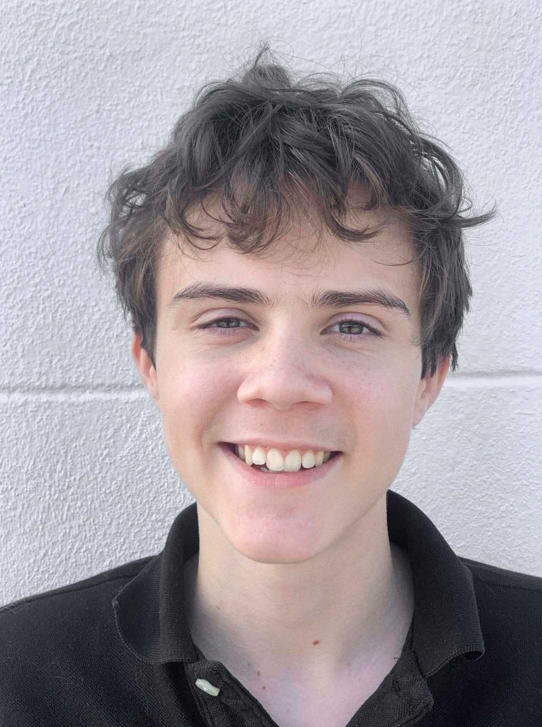 Len sedemnásťročný pilot zavŕšil cestu okolo sveta - Správy STVR