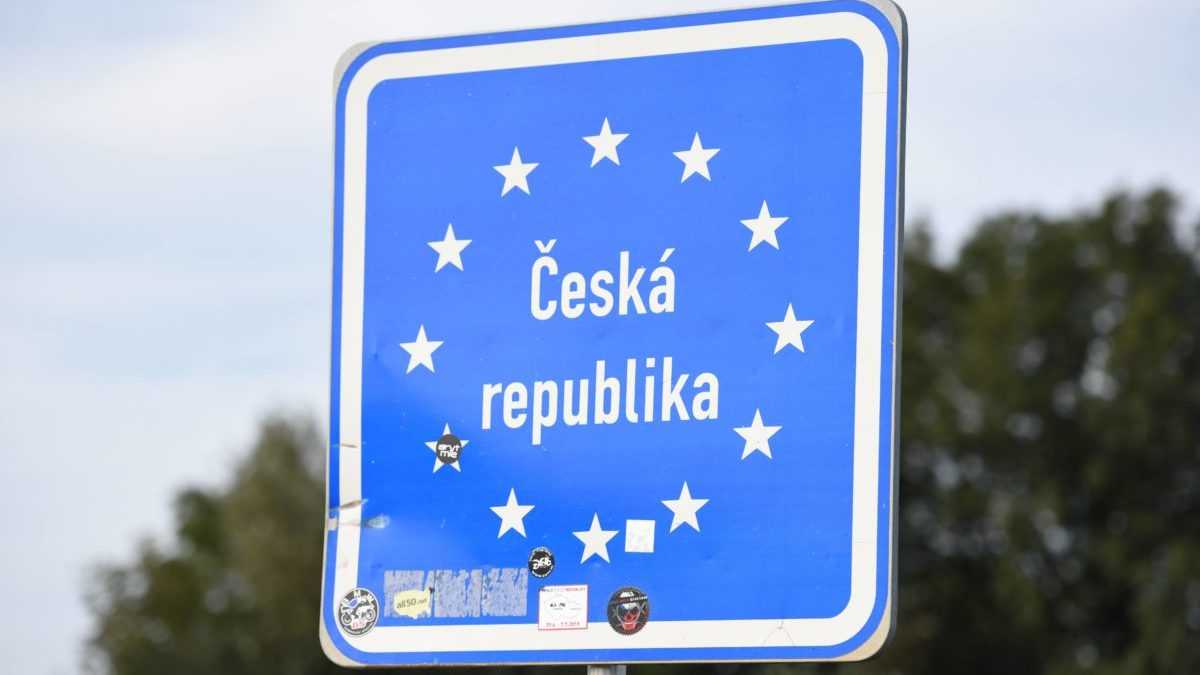Česko predĺžilo kontroly na hraniciach so SR - Správy STVR
