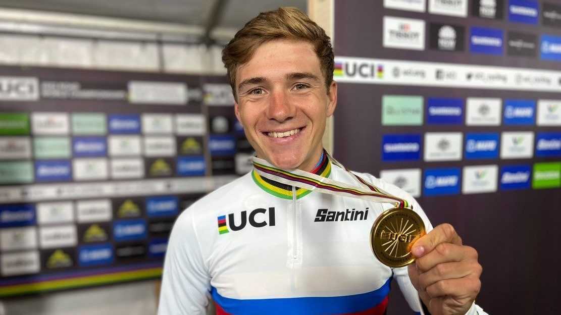 Belgičan Evenepoel sa stal majstrom sveta v cestnej cyklistike. Peter ...