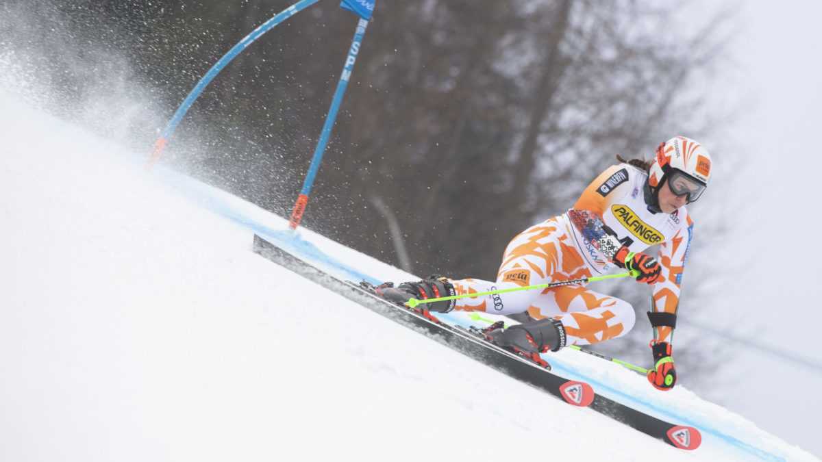 Vlhová obsadila v obrovskom slalome tretie miesto - Správy STVR