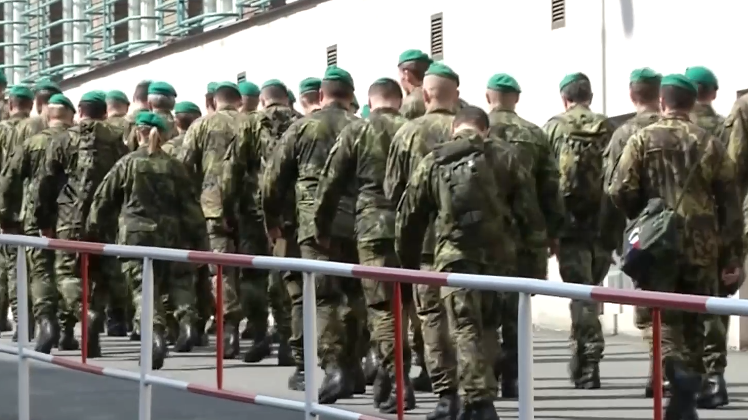 V Česku sa šíri dezinformácia o možnej mobilizácii - Správy STVR