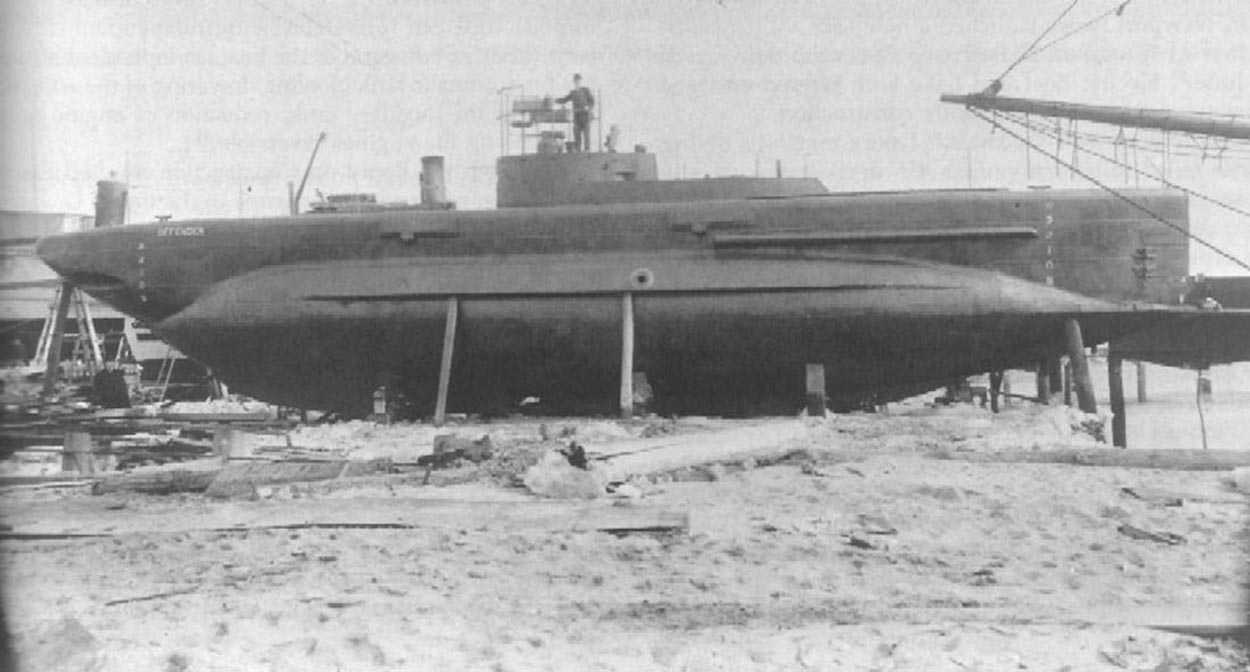 Potápači našli jednu z prvých ponoriek - Správy STVR