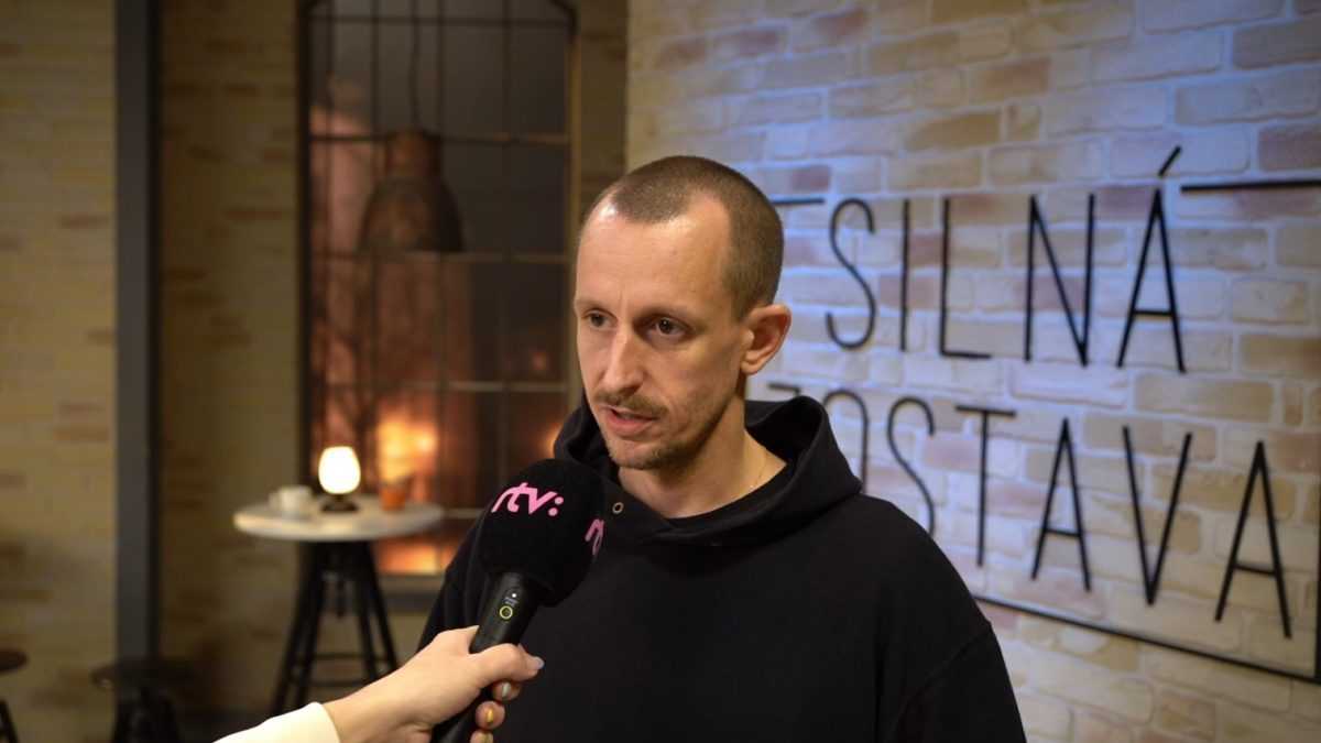 Samotný: Život LGBTI+ ľudí nie je kontroverzný - Správy STVR