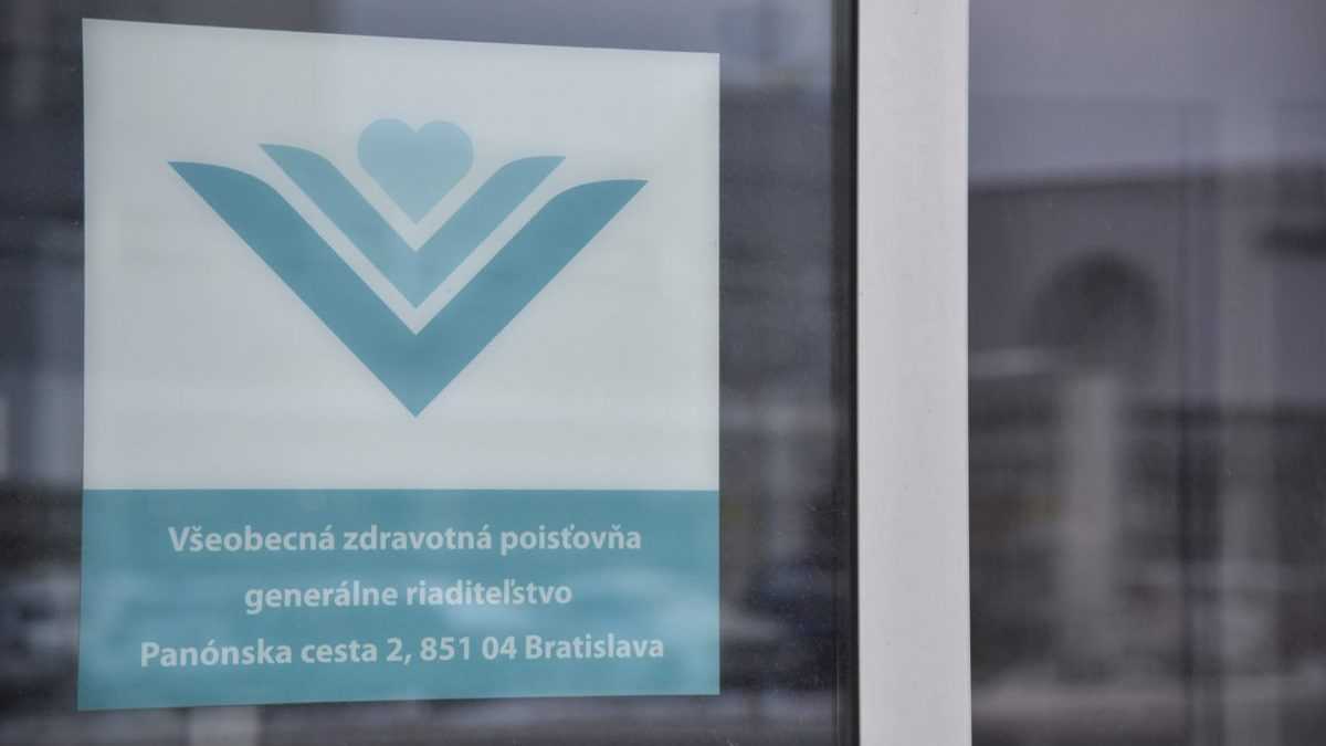 VšZP platí nemocniciam viac, než súkromné - Správy STVR