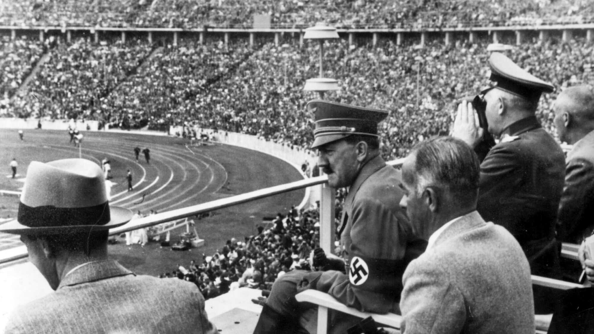 Prestavba rodného domu Adolfa Hitlera - Správy STVR