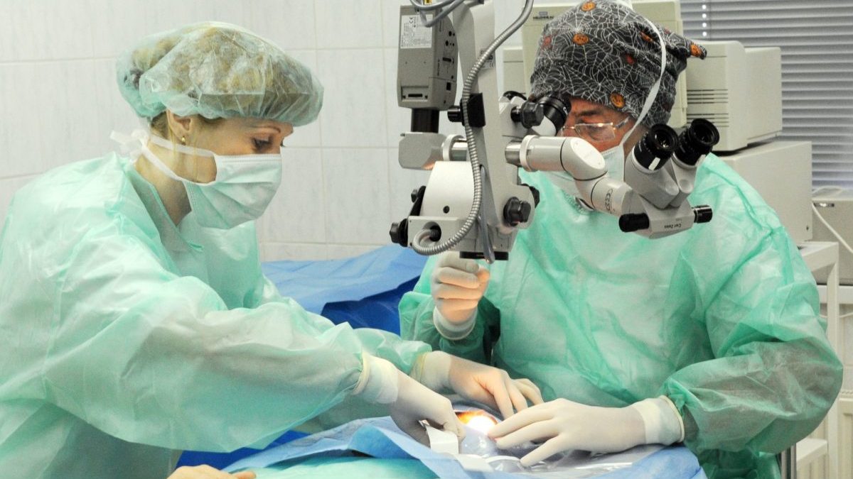 Operácie očí v živom prenose - Správy STVR