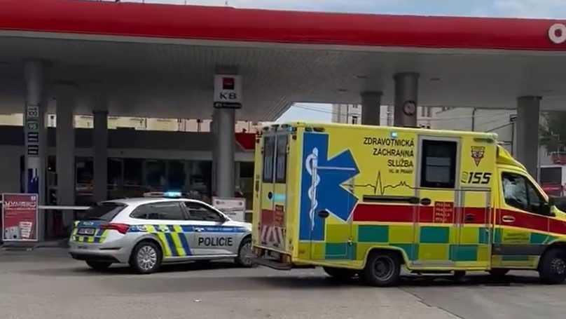 Útočník v Prahe napadol s nožom šesť ľudí - Správy STVR