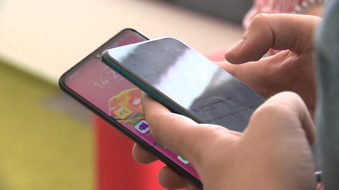 Doklady v mobile by mohli byť čoskoro realitou - Správy STVR