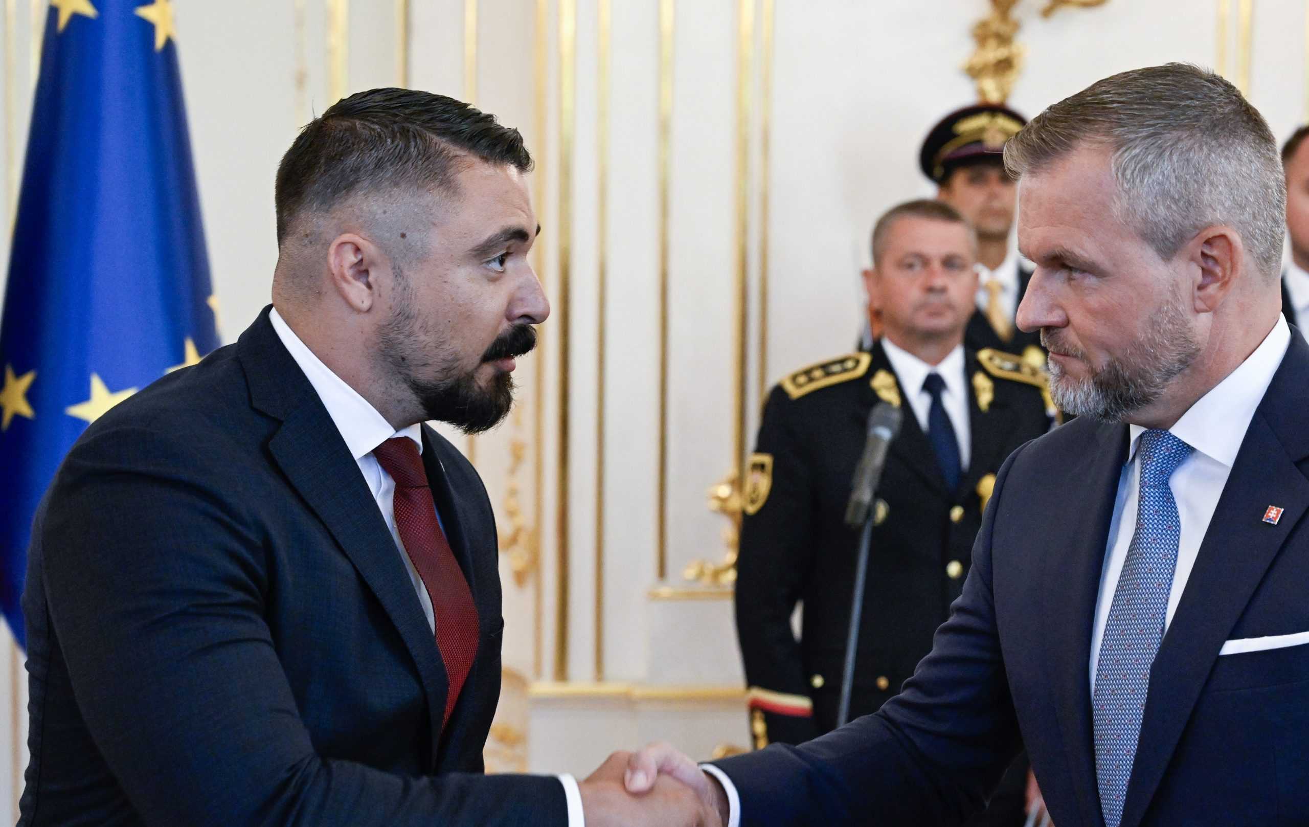 Nový šéf SIS P. Gašpar o trestne stíhanom otcovi - Správy STVR