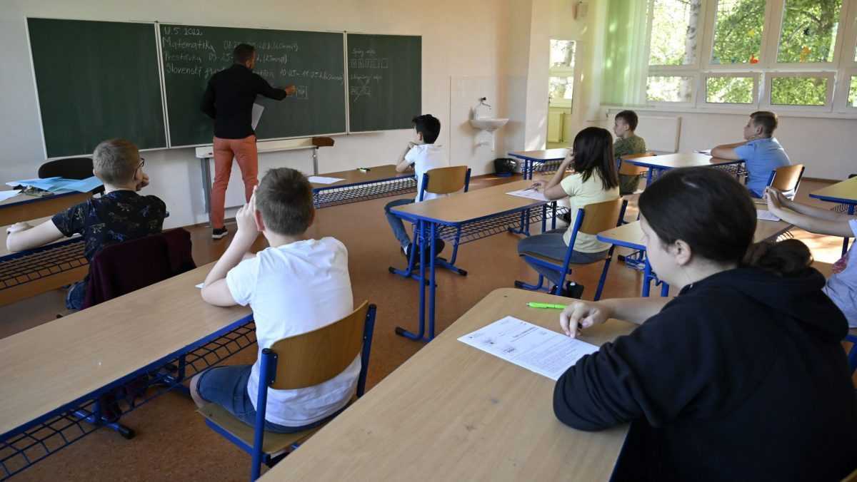 Ministerstvo školstva spúšťa elektronické prihlasovanie na školy ...