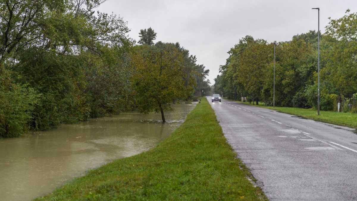 Devínska cesta je opäť otvorená pre MHD i autá - Správy STVR