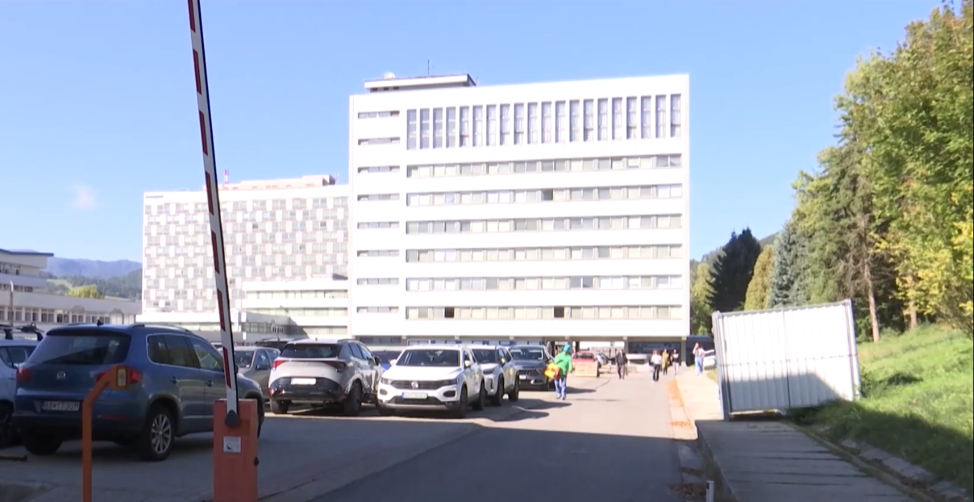 Nové dopravné obmedzenia pri Rooseveltovej nemocnici - Správy STVR