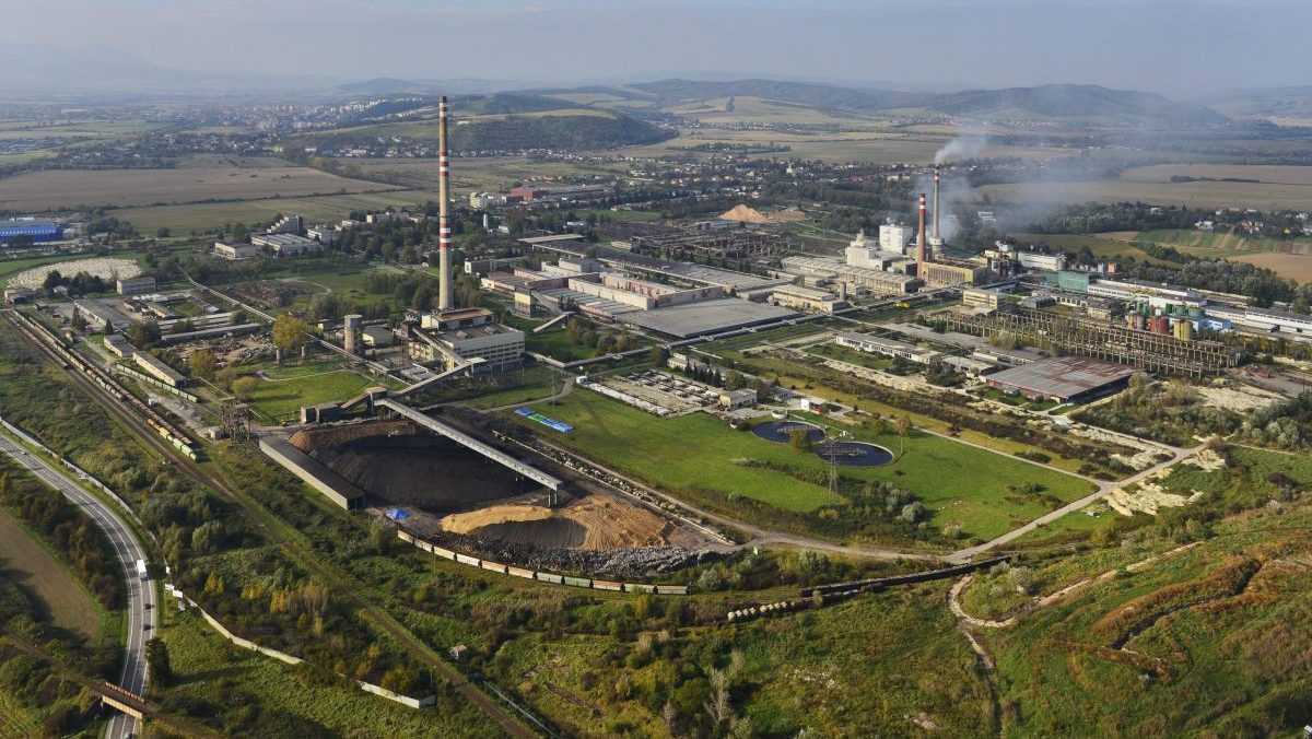 Nevyplatené mzdy zamestnancom Bukózy vyplatia do Vianoc - Správy STVR